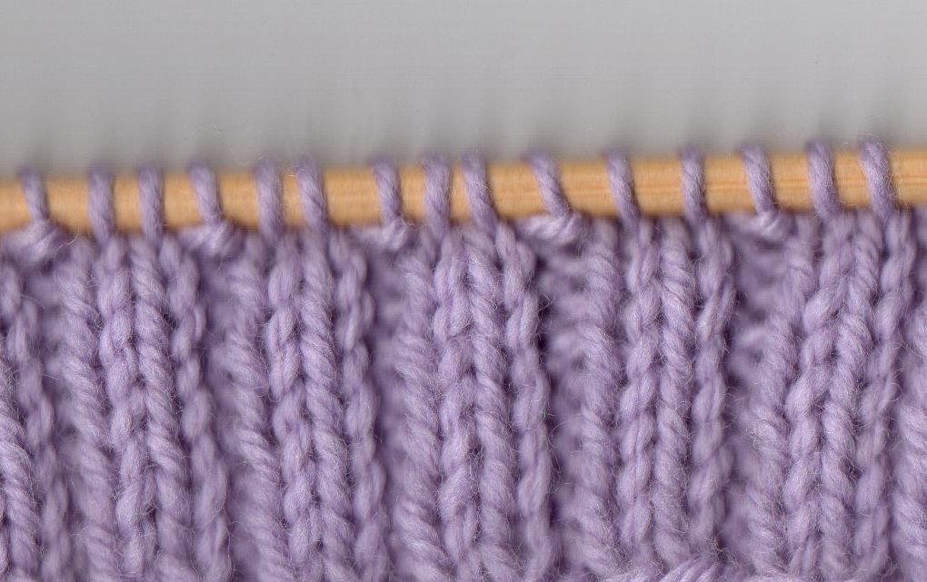 A Good Read: Recognizing the Knit and Purl Stitches