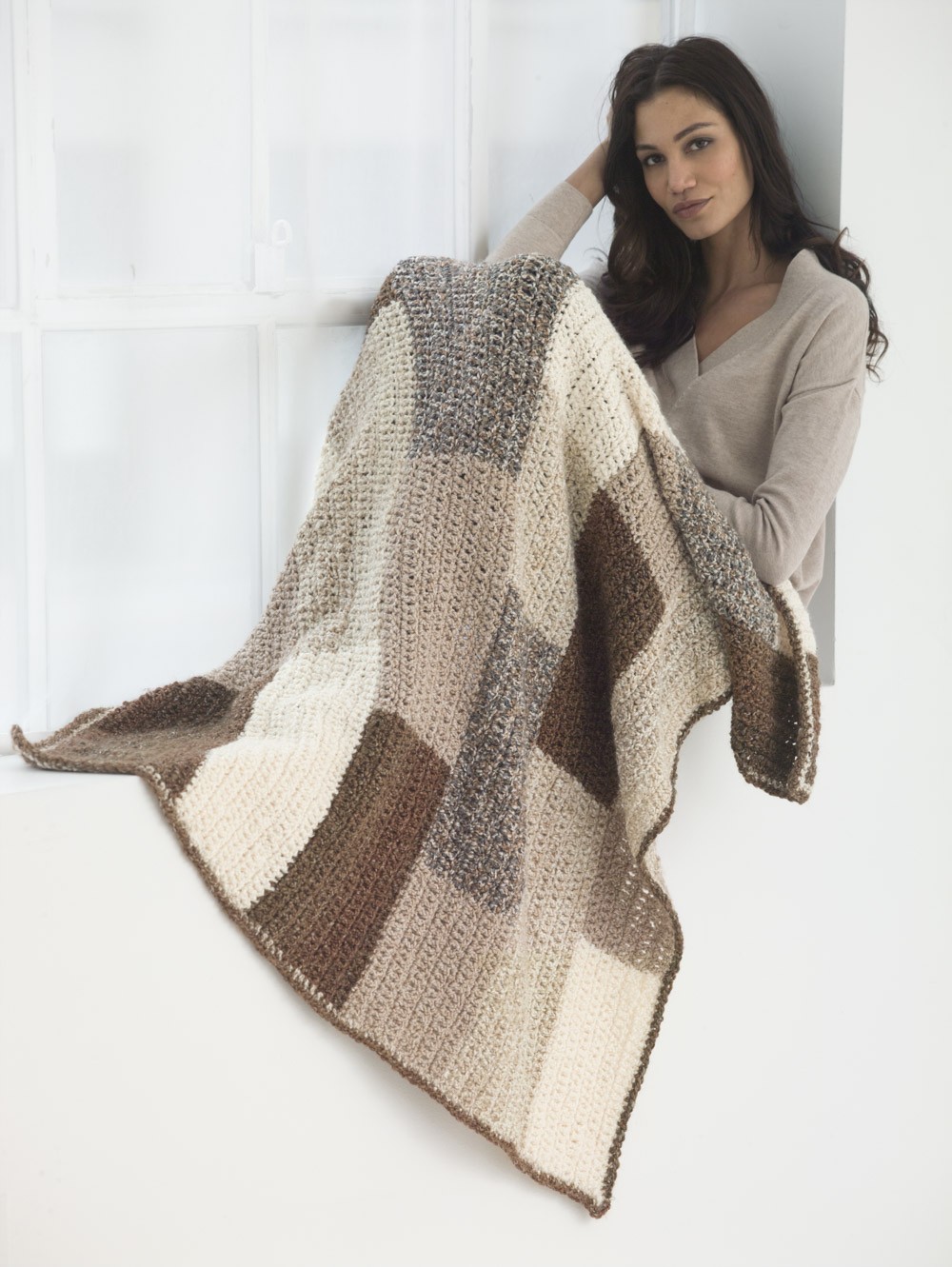 Easy Patterns to Make with Homespun® | Lion Brand Notebook